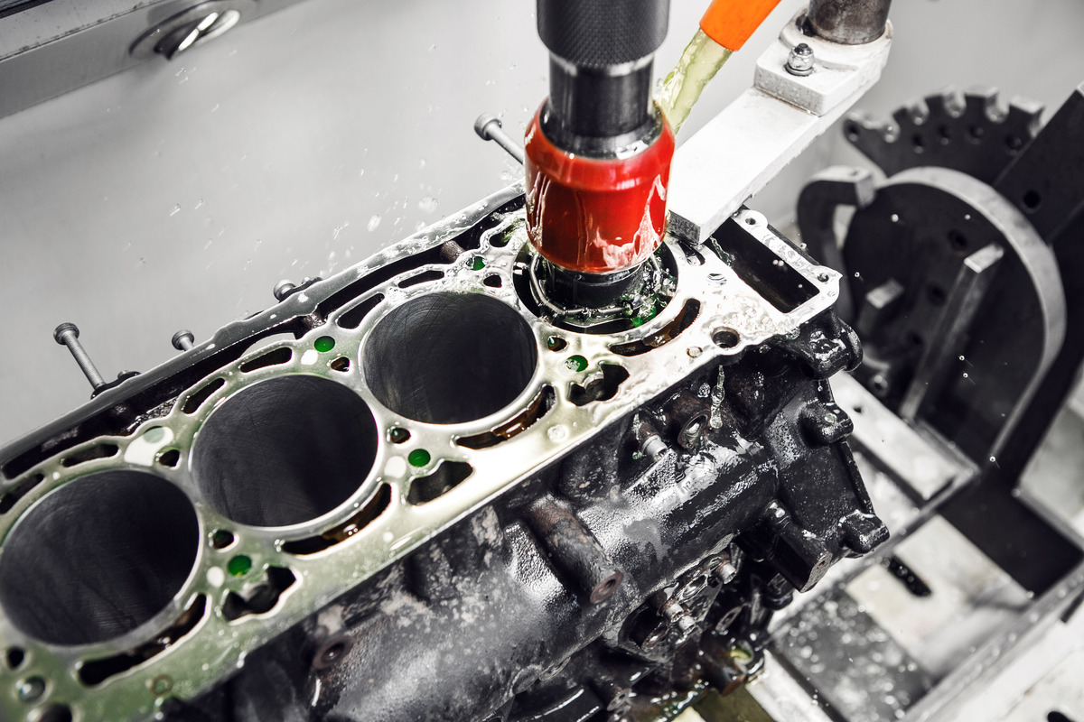 The Many Uses of CNC Machining in the Automotive Industry | SYTECH